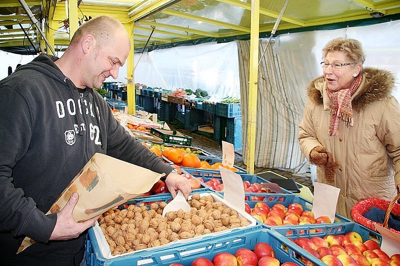 Der Schötmaraner Wochenmarkt bereitet Sorgen | Lokale Nachrichten aus ...